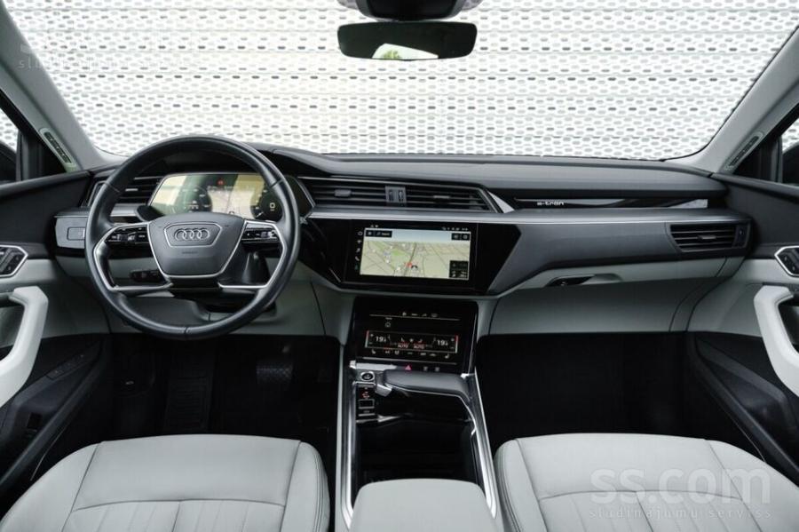 Melns Audi E-Tron 2021 Rīga, ar dzinēja tilpumu 0.00 L un nobraukumu 61 tūkst. km par 38950 €, foto 7 vietnē AUTOMOTO.COM.LV