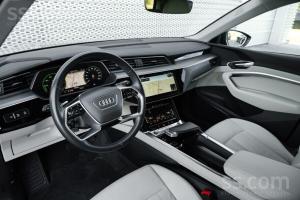 Melns Audi E-Tron 2021 Rīga, ar dzinēja tilpumu 0.00 L un nobraukumu 61 tūkst. km par 38950 €, foto 12 vietnē AUTOMOTO.COM.LV