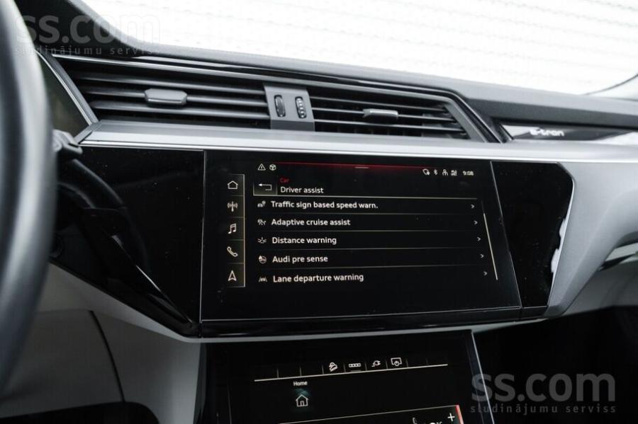 Melns Audi E-Tron 2021 Rīga, ar dzinēja tilpumu 0.00 L un nobraukumu 61 tūkst. km par 38950 €, foto 28 vietnē AUTOMOTO.COM.LV