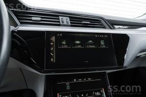 Melns Audi E-Tron 2021 Rīga, ar dzinēja tilpumu 0.00 L un nobraukumu 61 tūkst. km par 38950 €, foto 29 vietnē AUTOMOTO.COM.LV