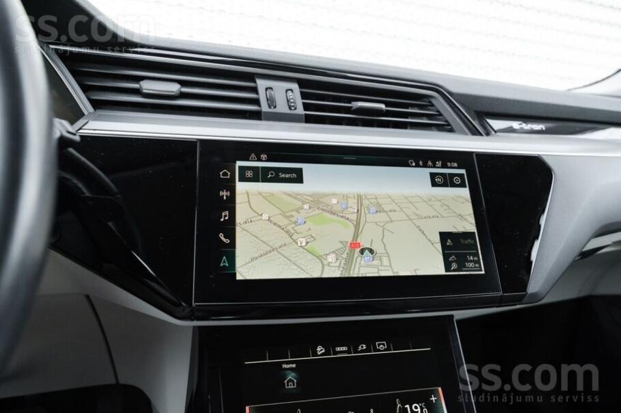 Melns Audi E-Tron 2021 Rīga, ar dzinēja tilpumu 0.00 L un nobraukumu 61 tūkst. km par 38950 €, foto 30 vietnē AUTOMOTO.COM.LV