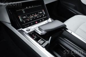 Melns Audi E-Tron 2021 Rīga, ar dzinēja tilpumu 0.00 L un nobraukumu 61 tūkst. km par 38950 €, foto 31 vietnē AUTOMOTO.COM.LV