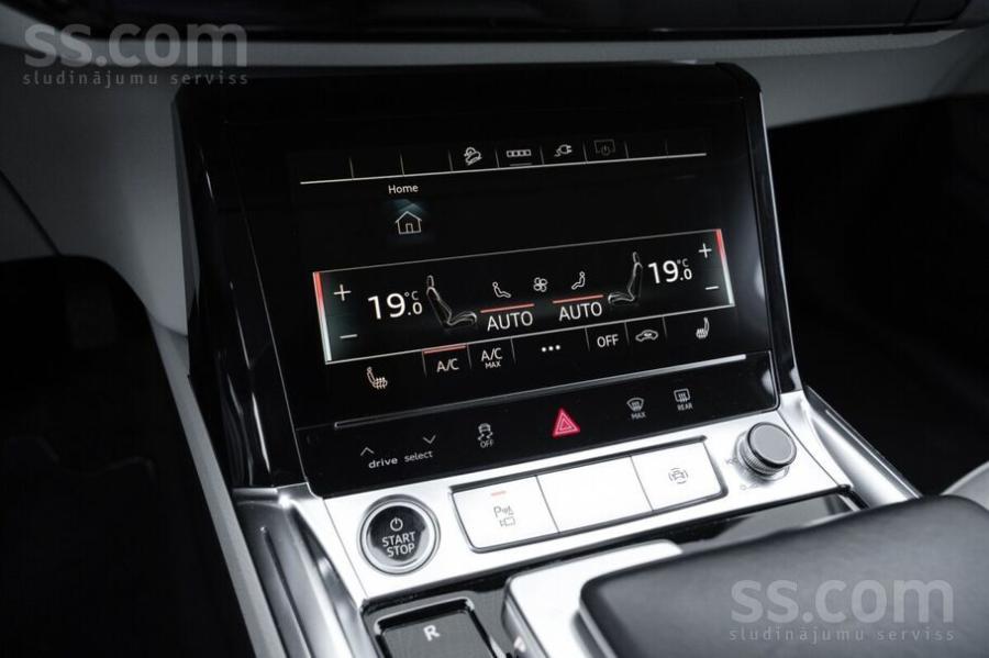 Melns Audi E-Tron 2021 Rīga, ar dzinēja tilpumu 0.00 L un nobraukumu 61 tūkst. km par 38950 €, foto 32 vietnē AUTOMOTO.COM.LV