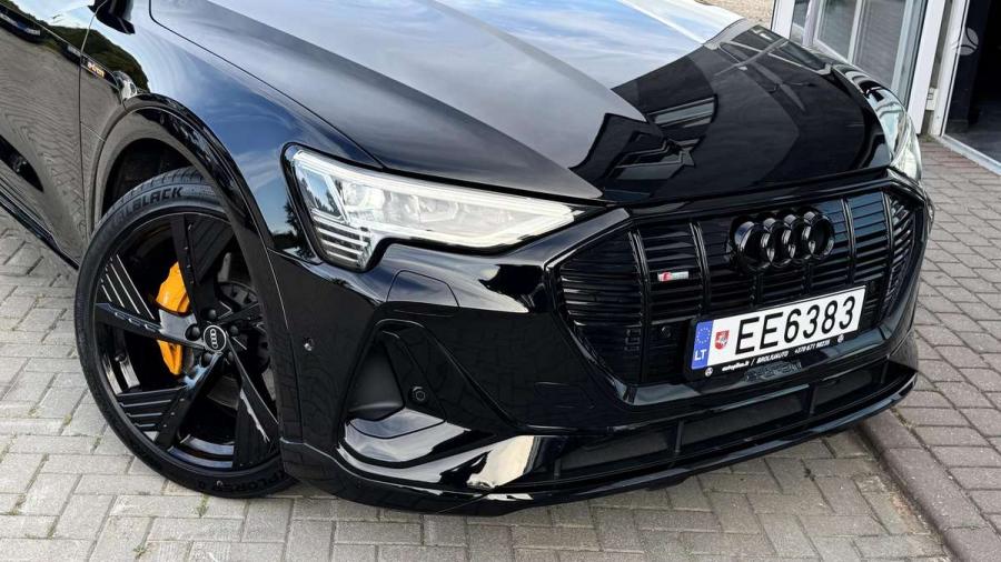 Melns Audi E-Tron 2021 Radviliškis, ar dzinēja tilpumu 0.00 L un nobraukumu 54 tūkst. km par 33578 €, foto 8 vietnē AUTOMOTO.COM.LV