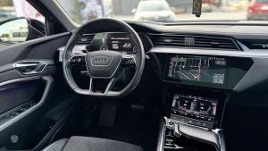 Melns Audi E-Tron 2021 Radviliškis, ar dzinēja tilpumu 0.00 L un nobraukumu 54 tūkst. km par 33578 €, foto 18 vietnē AUTOMOTO.COM.LV