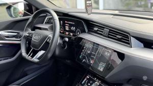 Melns Audi E-Tron 2021 Radviliškis, ar dzinēja tilpumu 0.00 L un nobraukumu 54 tūkst. km par 33578 €, foto 20 vietnē AUTOMOTO.COM.LV