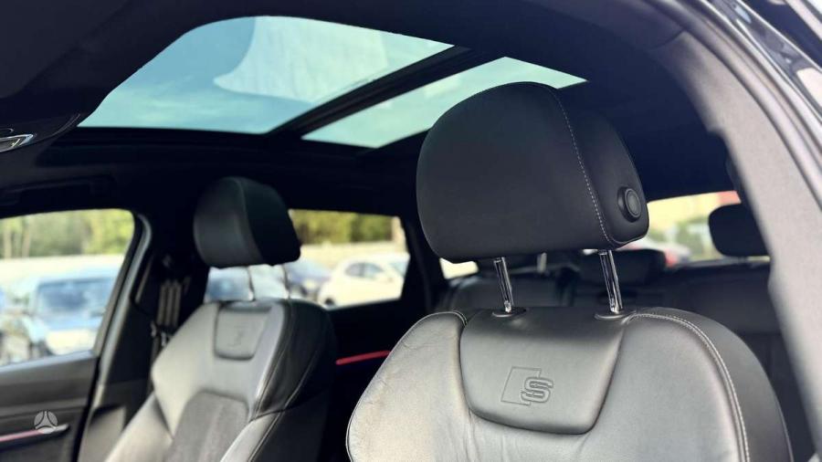 Melns Audi E-Tron 2021 Radviliškis, ar dzinēja tilpumu 0.00 L un nobraukumu 54 tūkst. km par 33578 €, foto 24 vietnē AUTOMOTO.COM.LV
