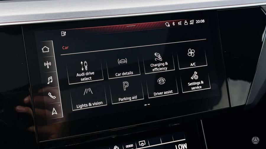 Melns Audi E-Tron 2021 Radviliškis, ar dzinēja tilpumu 0.00 L un nobraukumu 54 tūkst. km par 33578 €, foto 28 vietnē AUTOMOTO.COM.LV