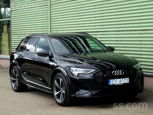Melns Audi E-Tron 2021 Rīga, ar dzinēja tilpumu 0.00 L un nobraukumu 195 tūkst. km par 24900 €, foto 3 vietnē AUTOMOTO.COM.LV