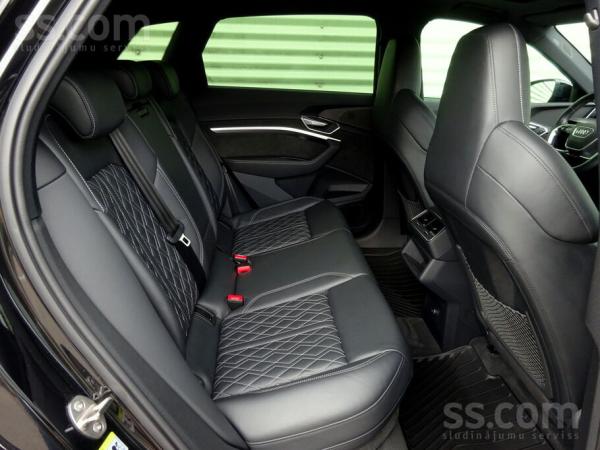 Melns Audi E-Tron 2021 Rīga, ar dzinēja tilpumu 0.00 L un nobraukumu 195 tūkst. km par 24900 €, foto 9 vietnē AUTOMOTO.COM.LV