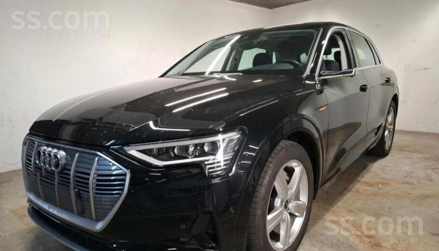 Black Audi E-Tron 2021 in Riga, with an engine capacity of 0.00 L and mileage of 71 thousand km for 25950 €, photo 1 on AUTOMOTO.COM.LV