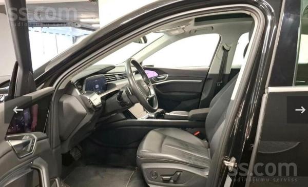 Melns Audi E-Tron 2021 Rīga, ar dzinēja tilpumu 0.00 L un nobraukumu 71 tūkst. km par 25950 €, foto 7 vietnē AUTOMOTO.COM.LV