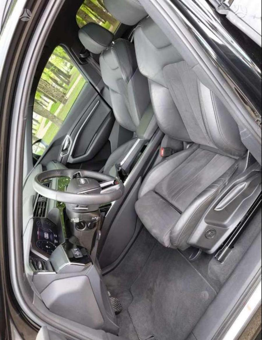 Black Audi E-Tron 2021 in Vilkaviskis, with an engine capacity of 0.00 L and mileage of 58 thousand km for 27400 €, photo 19 on AUTOMOTO.COM.LV
