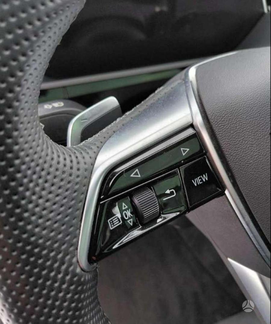 Black Audi E-Tron 2021 in Vilkaviskis, with an engine capacity of 0.00 L and mileage of 58 thousand km for 27400 €, photo 23 on AUTOMOTO.COM.LV