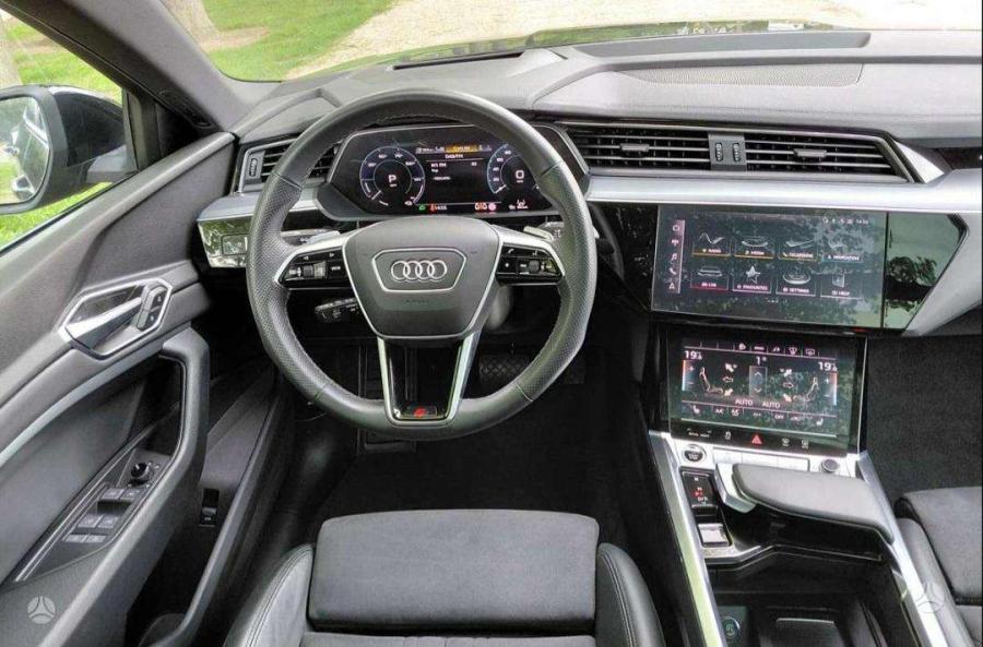 Black Audi E-Tron 2021 in Vilkaviskis, with an engine capacity of 0.00 L and mileage of 58 thousand km for 27400 €, photo 26 on AUTOMOTO.COM.LV