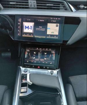 Black Audi E-Tron 2021 in Vilkaviskis, with an engine capacity of 0.00 L and mileage of 58 thousand km for 27400 €, photo 27 on AUTOMOTO.COM.LV