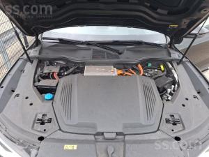 Black Audi E-Tron 2021 in Riga, with an engine capacity of 0.00 L and mileage of 90 thousand km for 33990 €, photo 14 on AUTOMOTO.COM.LV