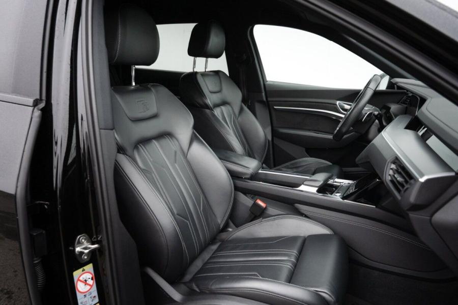 Melns Audi E-Tron 2021 Rīga, ar dzinēja tilpumu 0.00 L un nobraukumu 88 tūkst. km par 32500 €, foto 8 vietnē AUTOMOTO.COM.LV