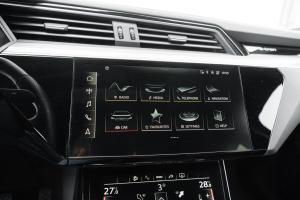 Melns Audi E-Tron 2021 Rīga, ar dzinēja tilpumu 0.00 L un nobraukumu 88 tūkst. km par 32500 €, foto 25 vietnē AUTOMOTO.COM.LV
