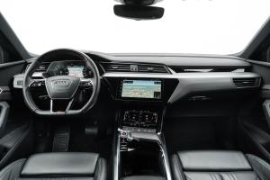 Melns Audi E-Tron 2021 Rīga, ar dzinēja tilpumu 0.00 L un nobraukumu 88 tūkst. km par 32500 €, foto 38 vietnē AUTOMOTO.COM.LV