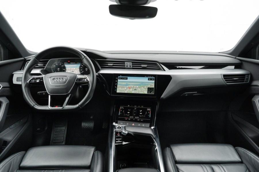 Melns Audi E-Tron 2021 Rīga, ar dzinēja tilpumu 0.00 L un nobraukumu 88 tūkst. km par 32500 €, foto 38 vietnē AUTOMOTO.COM.LV