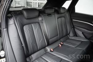 Black Audi E-Tron 2021 in Riga, with an engine capacity of 0.00 L and mileage of 88 thousand km for 32500 €, photo 11 on AUTOMOTO.COM.LV