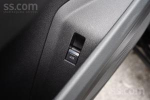 Black Audi E-Tron 2021 in Riga, with an engine capacity of 0.00 L and mileage of 88 thousand km for 32500 €, photo 13 on AUTOMOTO.COM.LV