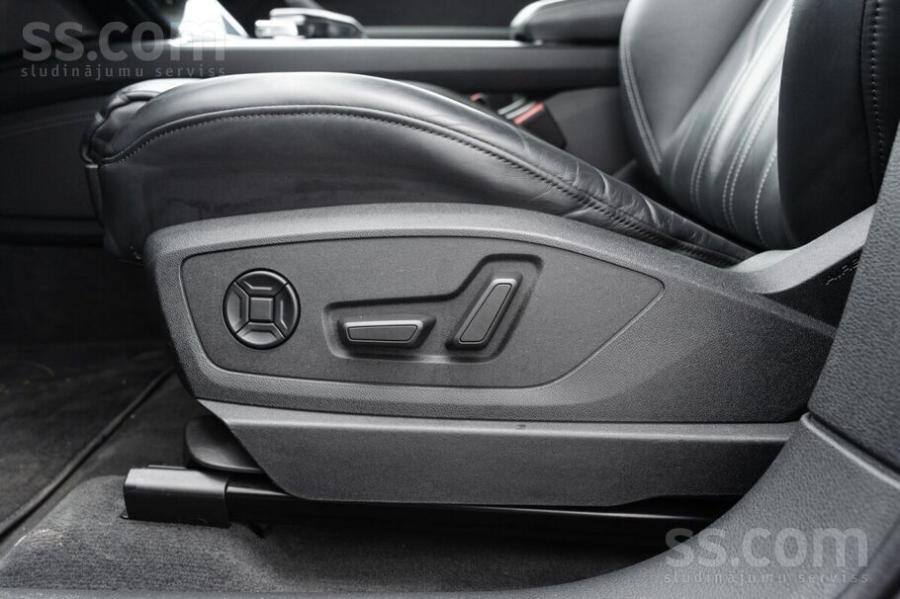 Black Audi E-Tron 2021 in Riga, with an engine capacity of 0.00 L and mileage of 88 thousand km for 32500 €, photo 15 on AUTOMOTO.COM.LV