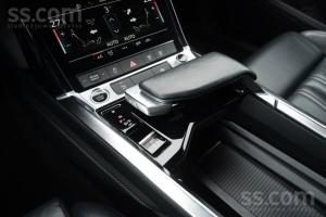 Black Audi E-Tron 2021 in Riga, with an engine capacity of 0.00 L and mileage of 88 thousand km for 32500 €, photo 21 on AUTOMOTO.COM.LV
