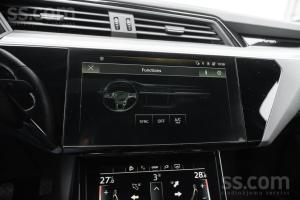 Black Audi E-Tron 2021 in Riga, with an engine capacity of 0.00 L and mileage of 88 thousand km for 32500 €, photo 23 on AUTOMOTO.COM.LV
