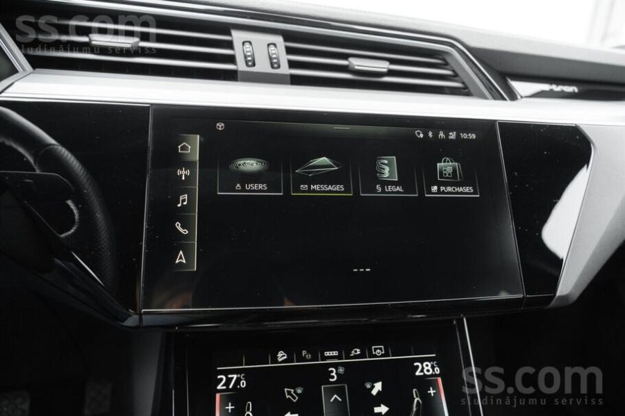 Black Audi E-Tron 2021 in Riga, with an engine capacity of 0.00 L and mileage of 88 thousand km for 32500 €, photo 31 on AUTOMOTO.COM.LV