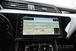Black Audi E-Tron 2021 in Riga, with an engine capacity of 0.00 L and mileage of 88 thousand km for 32500 €, photo 32 on AUTOMOTO.COM.LV