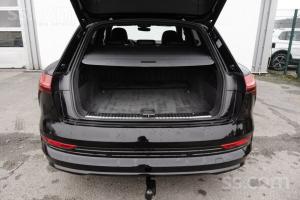 Black Audi E-Tron 2021 in Riga, with an engine capacity of 0.00 L and mileage of 88 thousand km for 32500 €, photo 35 on AUTOMOTO.COM.LV