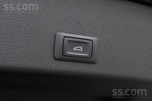 Black Audi E-Tron 2021 in Riga, with an engine capacity of 0.00 L and mileage of 88 thousand km for 32500 €, photo 36 on AUTOMOTO.COM.LV