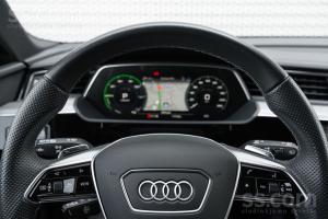Melns Audi E-Tron 2022 Rīga, ar dzinēja tilpumu 0.00 L un nobraukumu 68 tūkst. km par 47000 €, foto 15 vietnē AUTOMOTO.COM.LV
