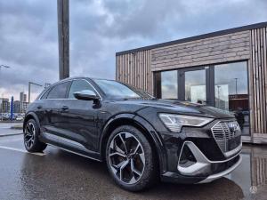 Melns Audi E-Tron 2022 Viļņa, ar dzinēja tilpumu 0.00 L un nobraukumu 168 tūkst. km par 30800 €, foto  vietnē AUTOMOTO.COM.LV