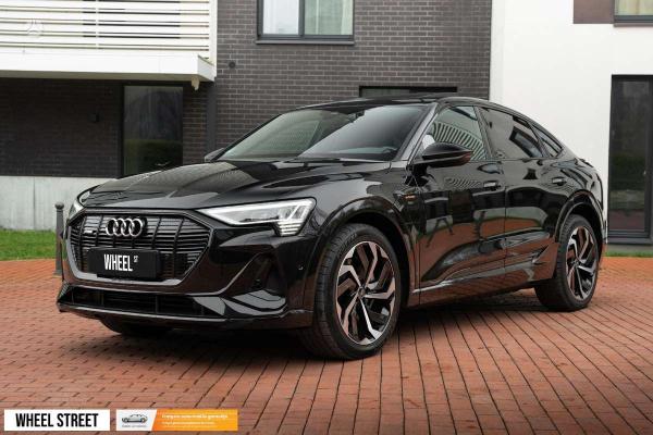 Black Audi E-Tron 2022 in Vilnius, with an engine capacity of 0.00 L and mileage of 41 thousand km for 33450 €, photo 1 on AUTOMOTO.COM.LV