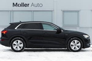Melns Audi E-Tron 2022 Ventspils, ar dzinēja tilpumu 0.00 L un nobraukumu 74 tūkst. km par 30750 €, foto 6 vietnē AUTOMOTO.COM.LV