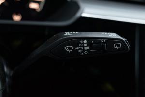 Melns Audi E-Tron 2022 Ventspils, ar dzinēja tilpumu 0.00 L un nobraukumu 74 tūkst. km par 30750 €, foto 26 vietnē AUTOMOTO.COM.LV