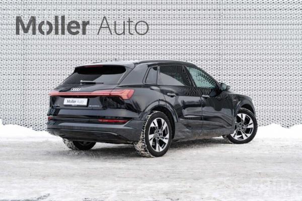 Melns Audi E-Tron 2022 Rīga, ar dzinēja tilpumu 0.00 L un nobraukumu 39 tūkst. km par 42750 €, foto 4 vietnē AUTOMOTO.COM.LV