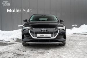 Black Audi E-Tron 2022 in Vilnius, with an engine capacity of 0.00 L and mileage of 46 thousand km for 34900 €, photo 2 on AUTOMOTO.COM.LV