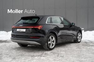 Black Audi E-Tron 2022 in Vilnius, with an engine capacity of 0.00 L and mileage of 46 thousand km for 34900 €, photo 6 on AUTOMOTO.COM.LV