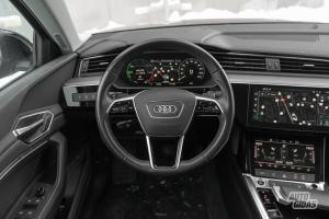 Black Audi E-Tron 2022 in Vilnius, with an engine capacity of 0.00 L and mileage of 46 thousand km for 34900 €, photo 14 on AUTOMOTO.COM.LV
