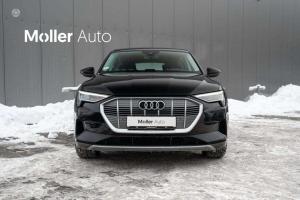 Melns Audi E-Tron 2022 Viļņa, ar dzinēja tilpumu 0.00 L un nobraukumu 46 tūkst. km par 34900 €, foto 2 vietnē AUTOMOTO.COM.LV