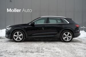 Black Audi E-Tron 2022 in Vilnius, with an engine capacity of 0.00 L and mileage of 43 thousand km for 34900 €, photo 3 on AUTOMOTO.COM.LV