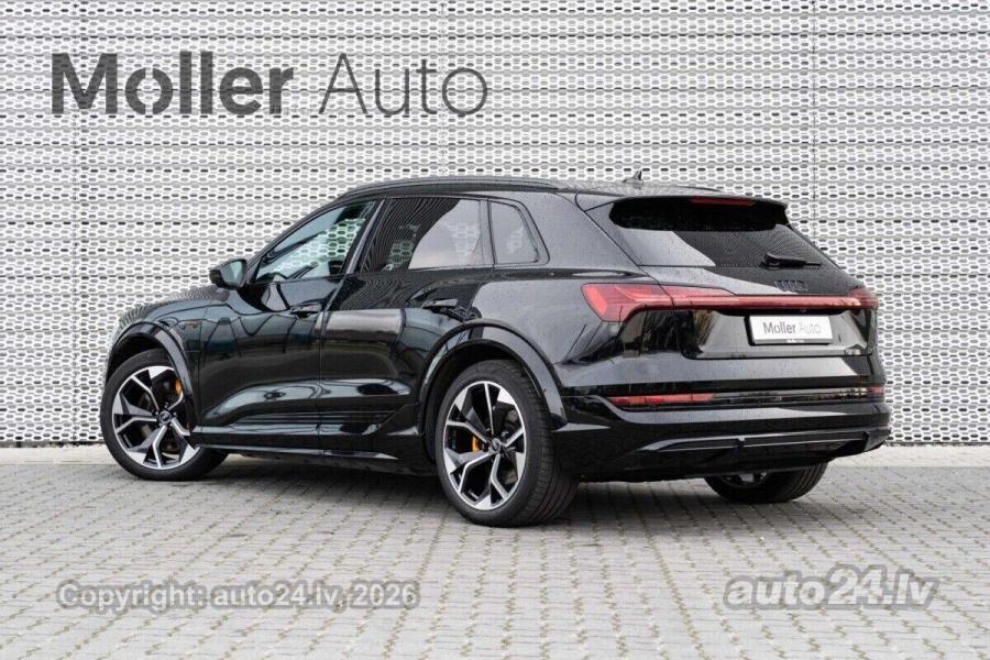 Melns Audi E-Tron 2022 Rīga, ar dzinēja tilpumu 0.00 L un nobraukumu 82 tūkst. km par 43554 €, foto 3 vietnē AUTOMOTO.COM.LV