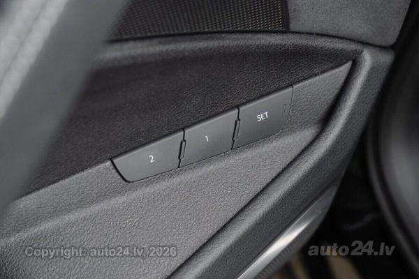 Black Audi E-Tron 2022 in Riga, with an engine capacity of 0.00 L and mileage of 82 thousand km for 43554 €, photo 11 on AUTOMOTO.COM.LV