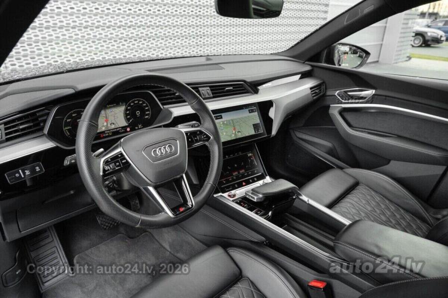 Melns Audi E-Tron 2022 Rīga, ar dzinēja tilpumu 0.00 L un nobraukumu 82 tūkst. km par 43554 €, foto 14 vietnē AUTOMOTO.COM.LV