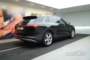 Black Audi E-Tron 2022 in Tallinn, with an engine capacity of 0.00 L and mileage of 25 thousand km for 38850 €, photo 5 on AUTOMOTO.COM.LV