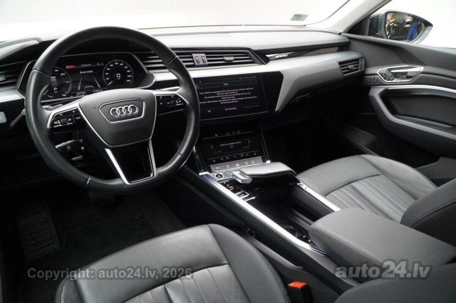 Black Audi E-Tron 2022 in Tallinn, with an engine capacity of 0.00 L and mileage of 25 thousand km for 38850 €, photo 11 on AUTOMOTO.COM.LV